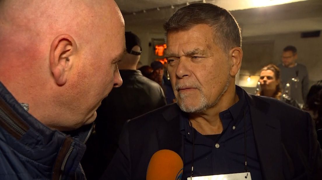 Emile 'Tsjakka' Ratelband mag voortaan 'I am Damster' zeggen - RTV Noord